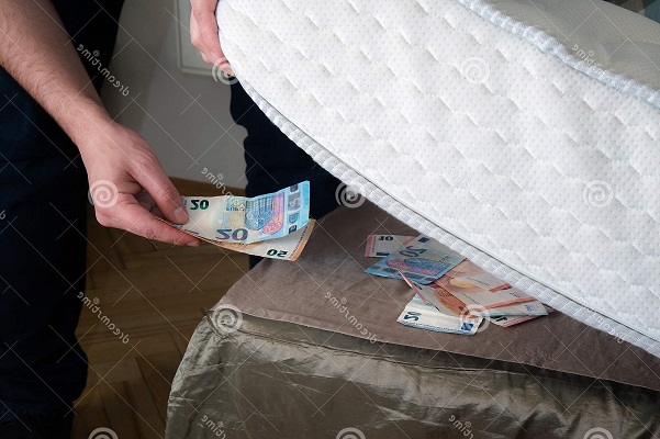 Money, 1 Pictures | English Echo
